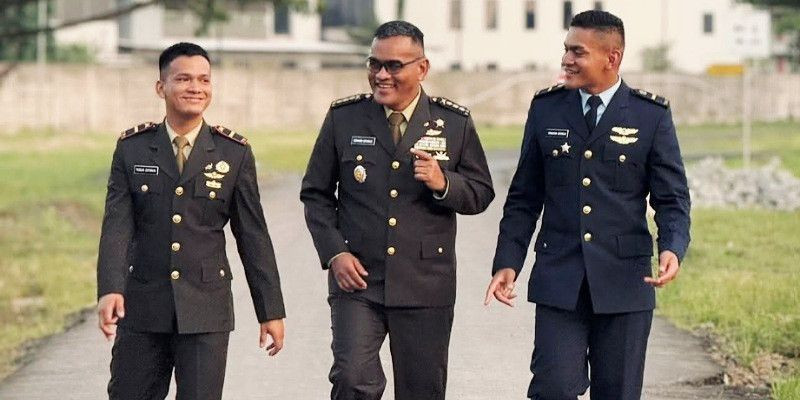 Viral di TikTok, Warganet Soroti Kolonel Kav Edward Sitorus Belum Pecah ...